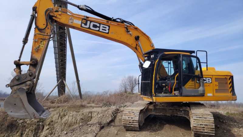 JCB 220X L4F | OmecoHub